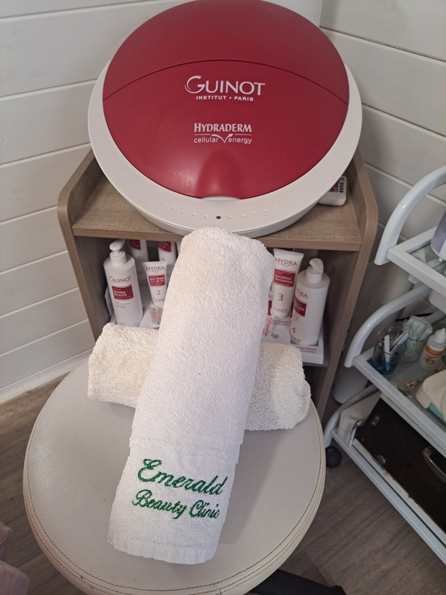 Guinot Cellular Energy Machine – Emerald Beauty Clinic